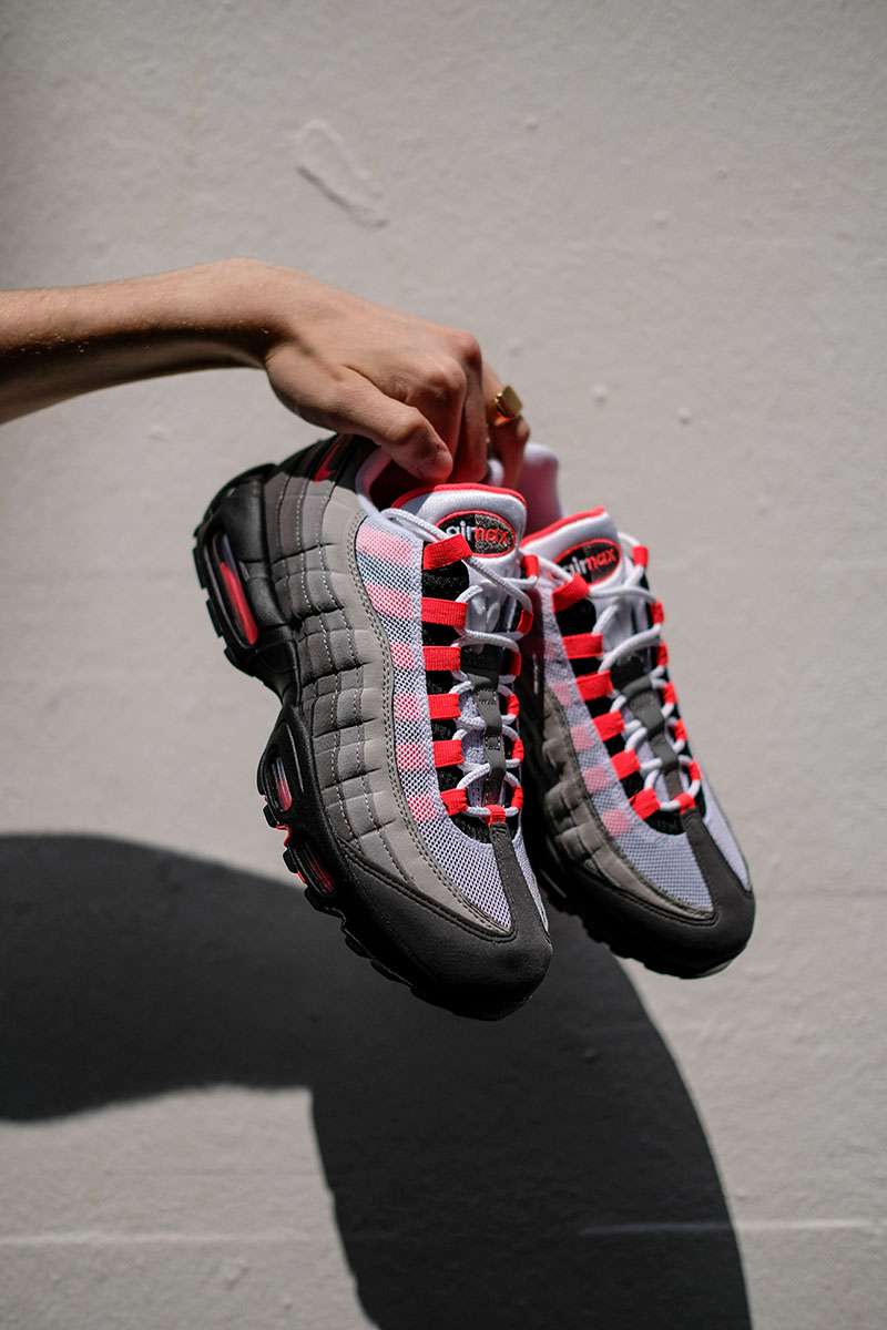 Nike AM95 Solar red.