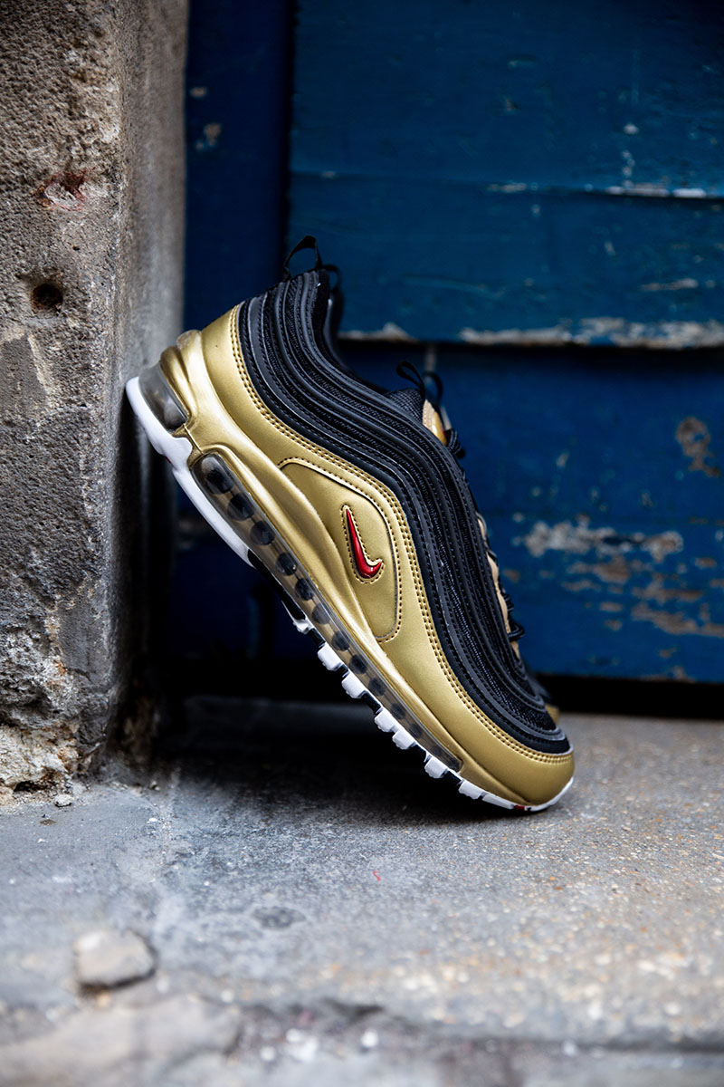 Nike AM97 QS Metallic Pack.
