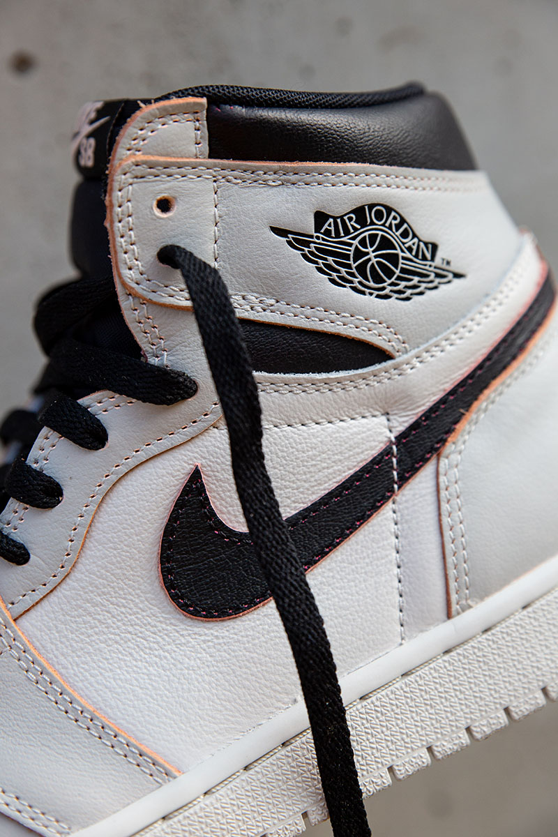 Air Jordan 1 x SB.